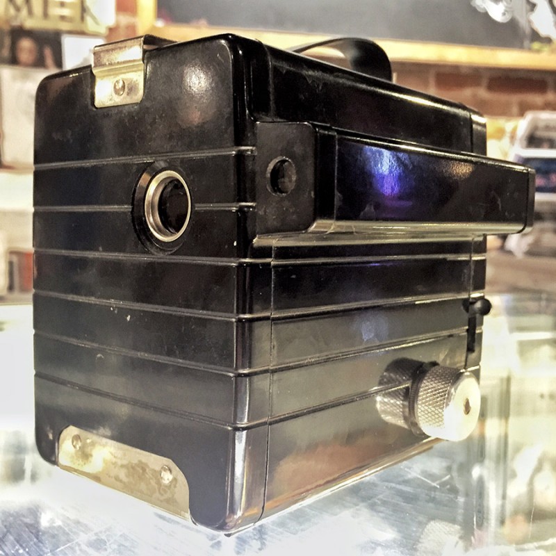 Spartus “120” box camera: An Art Deco masterpiece – - Daniel J. Schneider