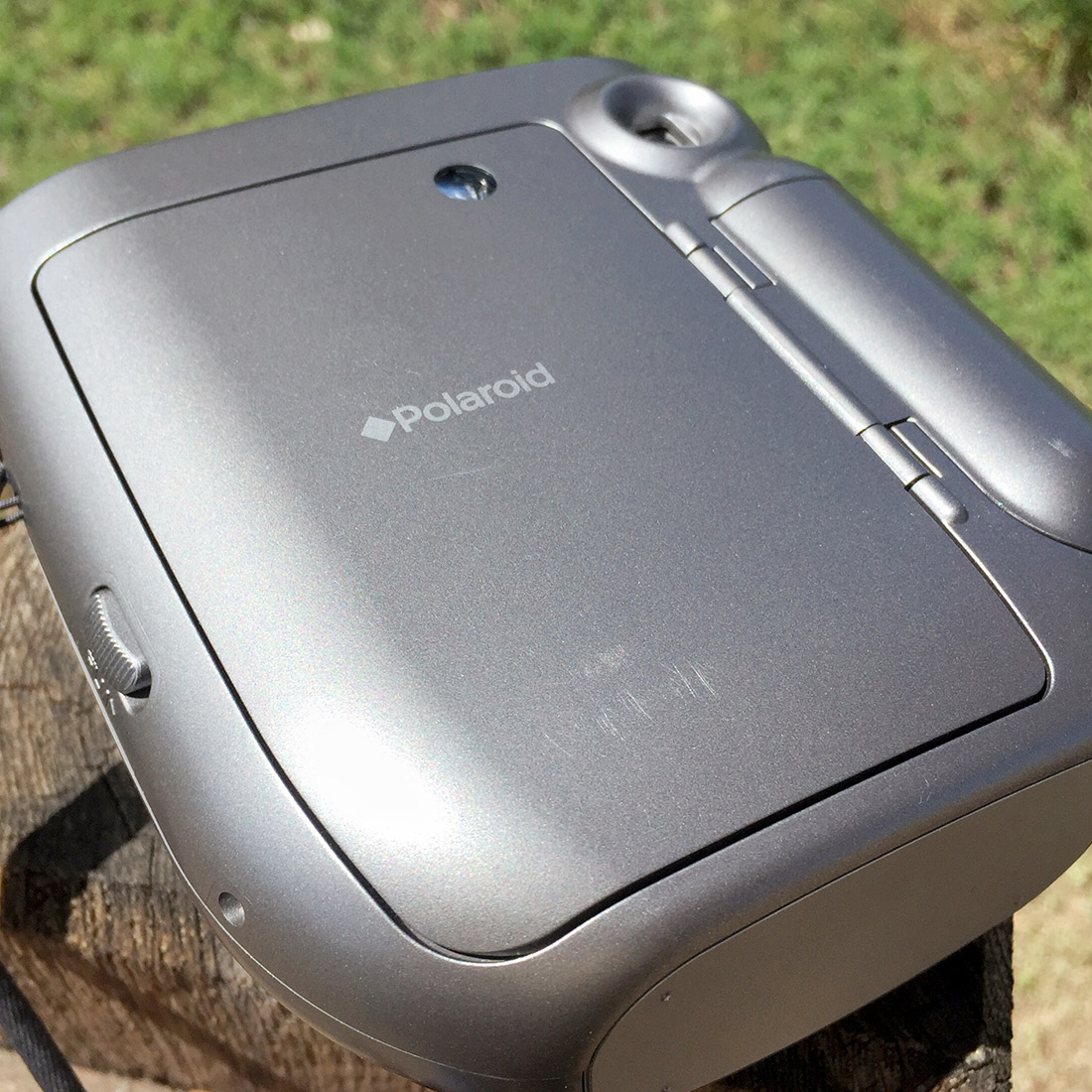 Polaroid Mio back – - Daniel J. Schneider